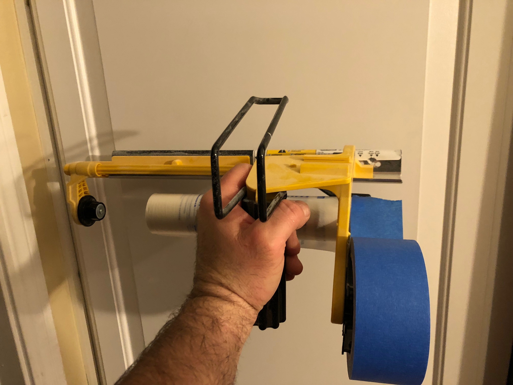 Using The Amazing 3M Painter’s Hand Masker | Gizmo Exteriors Repair ...